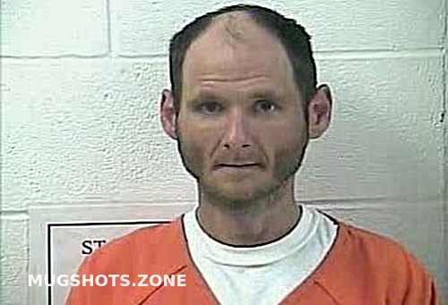MARKWELL ADAM MICHAEL 04/30/2022 - Daviess County Mugshots Zone