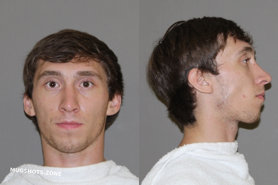 SANCHEZ AARON FABIAN JR. 05/02/2021 - Denton County Mugshots Zone