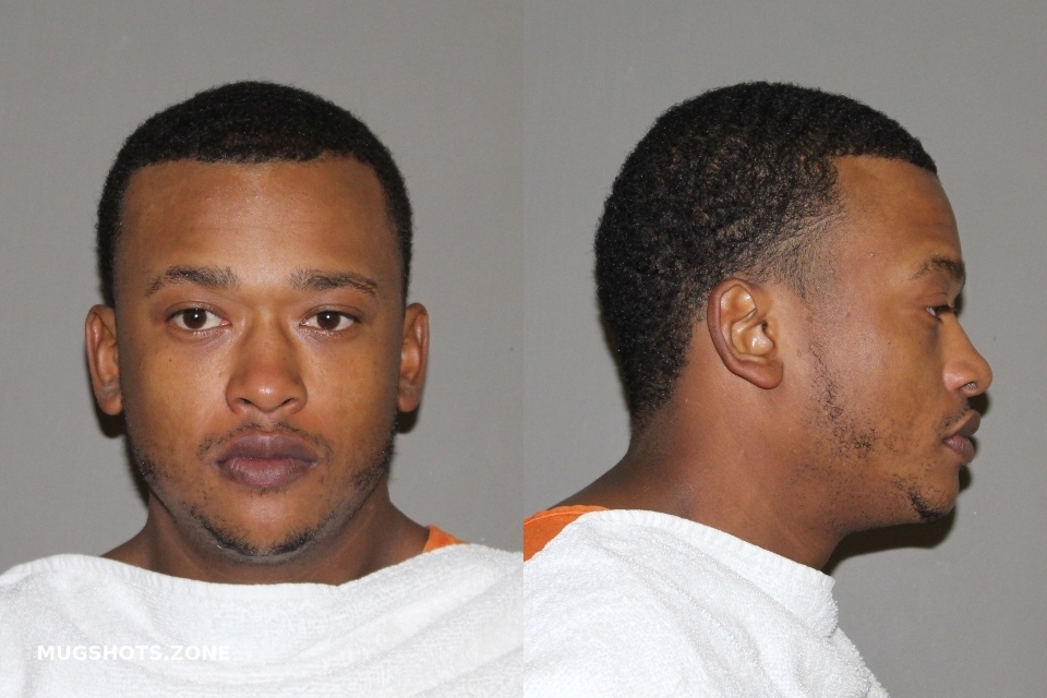 THOMPSON BRANDON MARQUE 11/17/2021 - Denton County Mugshots Zone