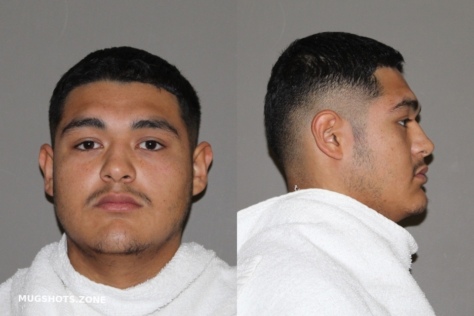 ARTEAGA MOISES 11/23/2021 - Denton County Mugshots Zone