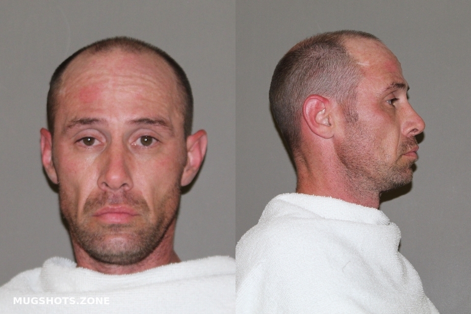 KIRBIE JAMES WILLIE III 03/28/2022 - Denton County Mugshots Zone