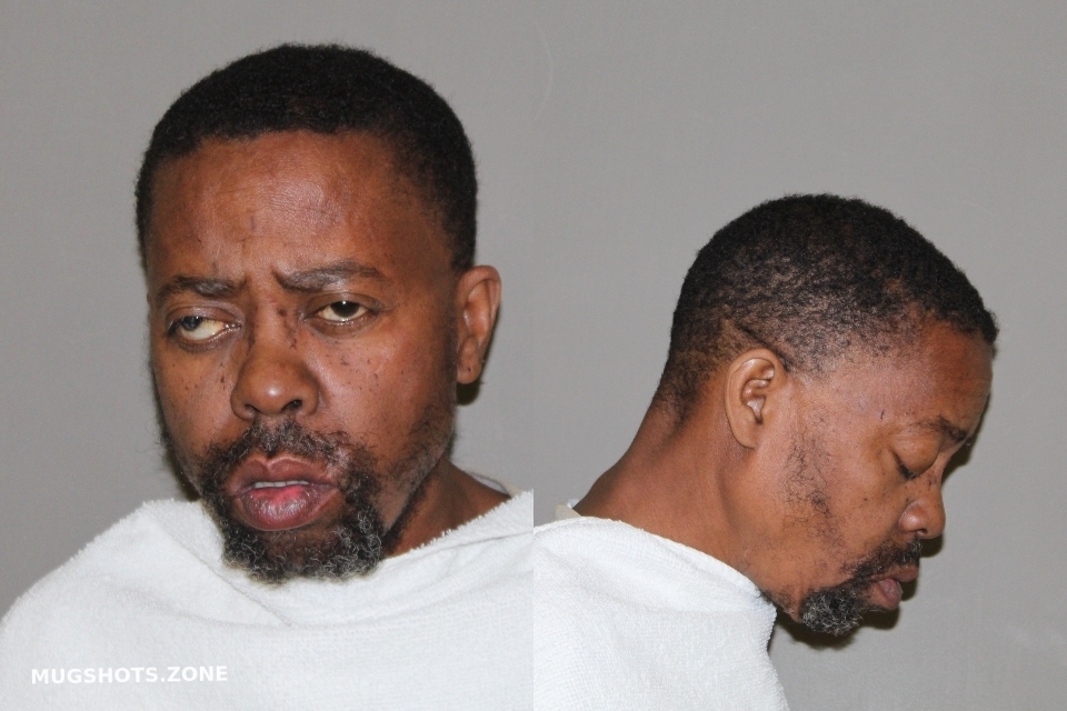 MENEFEE CHRISTOPHER RAY 05/01/2022 - Denton County Mugshots Zone