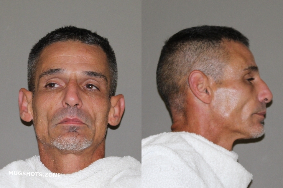 BENEDIT EDUARDO JAVIER 05/25/2022 - Denton County Mugshots Zone