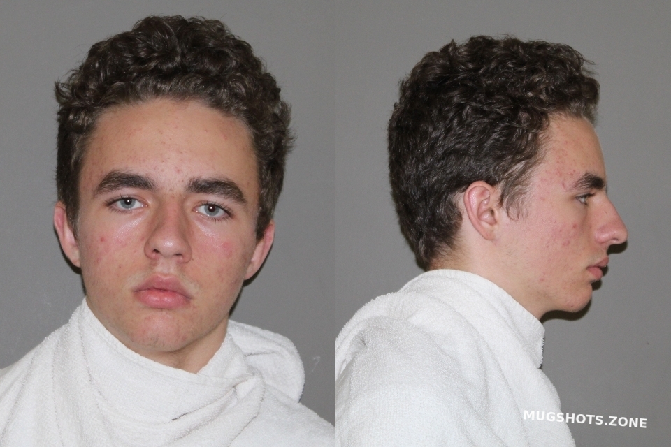 UTTERBACK JACOB 08/28/2022 - Denton County Mugshots Zone
