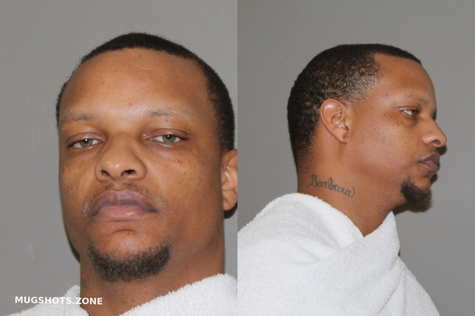 DAVIS DWAYNE KENTRELL 09/01/2022 - Denton County Mugshots Zone