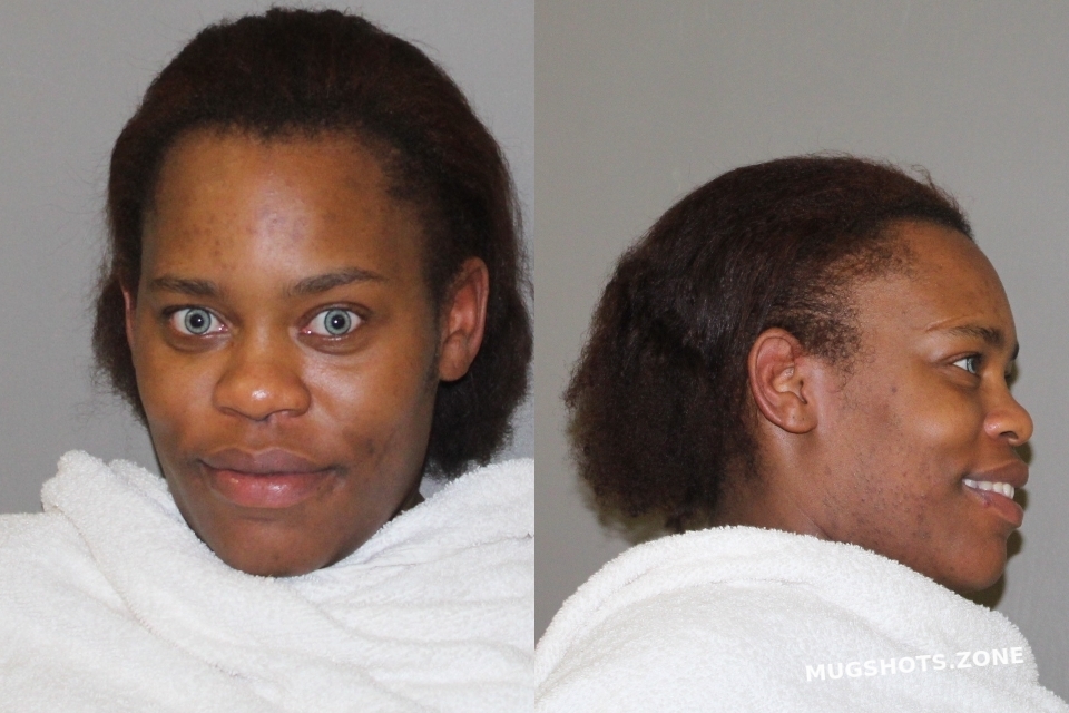 DAVIS RONEKA NAKIRA 09/22/2022 - Denton County Mugshots Zone