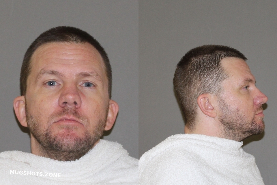 BAKER BRANDON ALLEN 09/23/2022 - Denton County Mugshots Zone