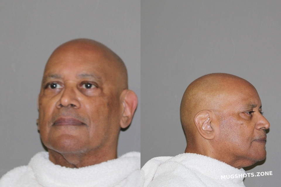 CARABALLO-CORREA LOUIS HENRY 10/01/2022 - Denton County Mugshots Zone