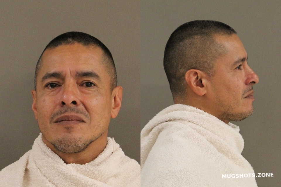 MENDEZ MARIO 12/01/2022 - Denton County Mugshots Zone