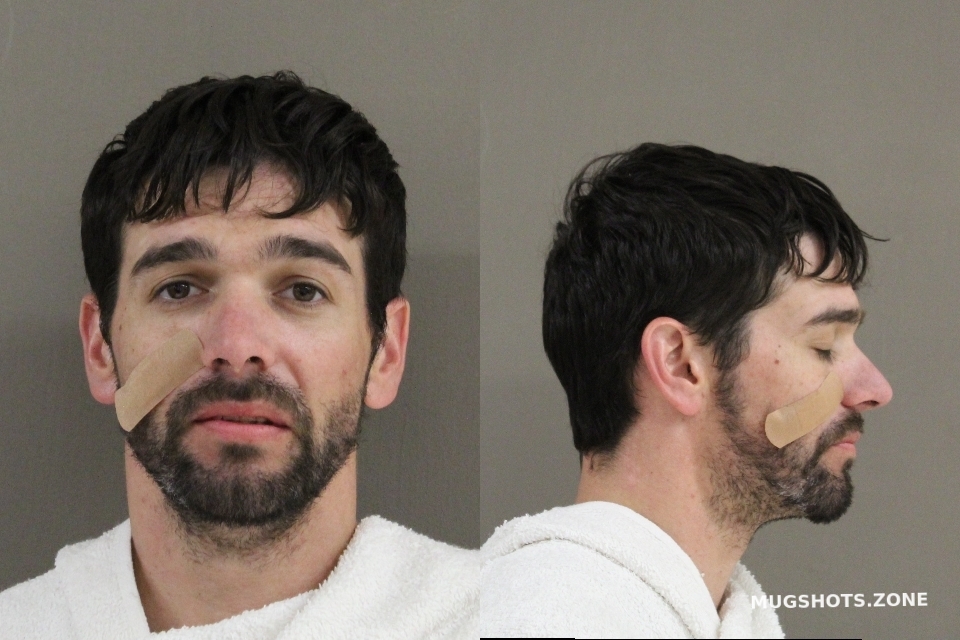 ISBELL JUSTIN TYLER 12/03/2022 - Denton County Mugshots Zone