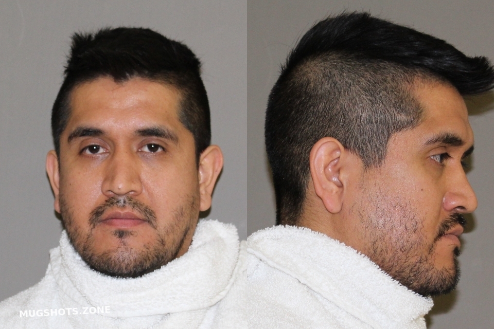 BOTELLO-BARRON LUIS ANDREW 12/25/2022 - Denton County Mugshots Zone