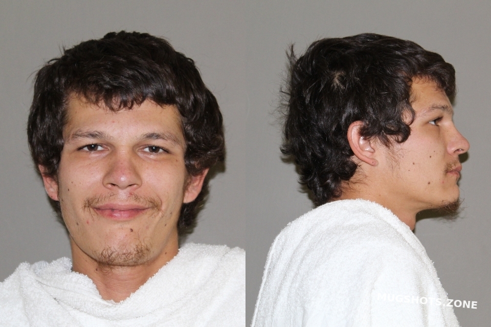 AVILA CARLOS JR. 12/29/2022 - Denton County Mugshots Zone