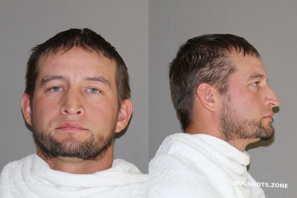 CHACON FERNANDO DUSTIN 10/12/2024 - Denton County Mugshots Zone