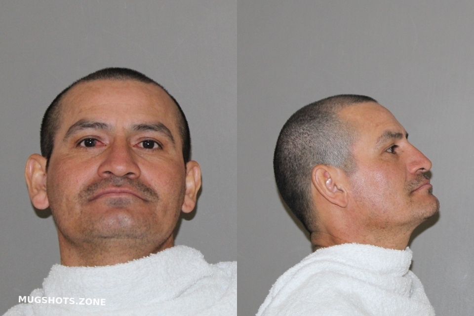 CHAVEZ-FUENTES JUAN RAMON 02/18/2025 - Denton County Mugshots Zone CHAVEZ-FUENTES JUAN RAMON 02/18/2025 - Denton County Mugshots Zone