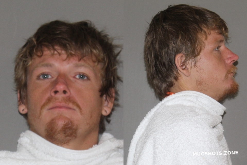 DAVIS DAKOTA CHRISTOPHER LEAN 05/06/2025 - Denton County Mugshots Zone