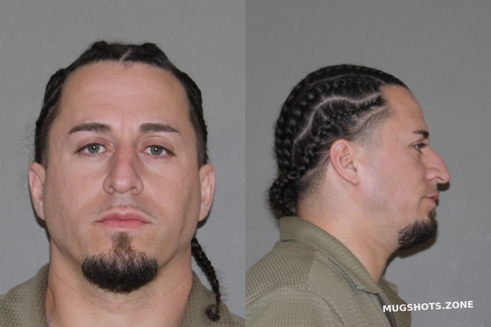 CASTRO JONATHAN MANUEL 10/02/2025 - Denton County Mugshots Zone
