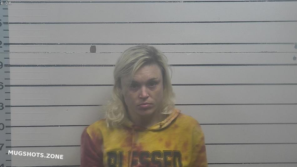 MCCAIN AMBER LYNN 02/22/2021 - Desoto County Mugshots Zone