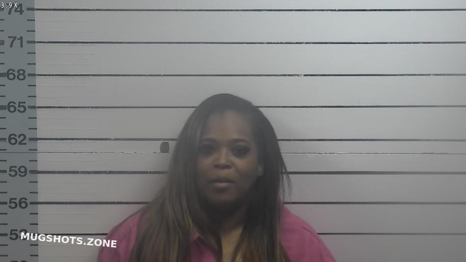 SLAUGHTER APRIL DENISE 05/20/2021 - Desoto County Mugshots Zone