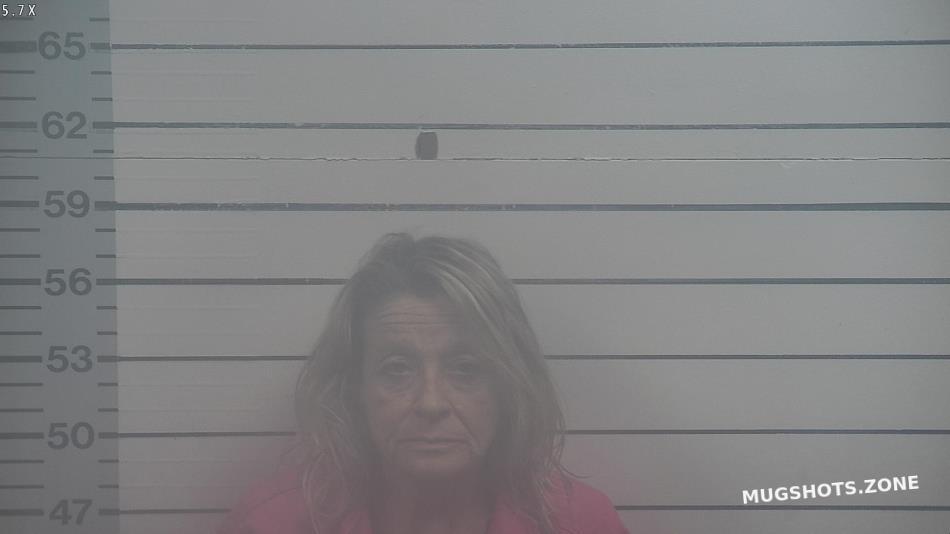 HUGGINS TONI 10/30/2021 - Desoto County Mugshots Zone