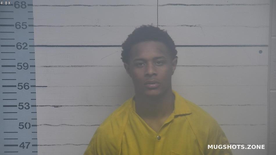 DIXON- SMITH CALVARIUS DESHUN 12/16/2022 - Desoto County Mugshots Zone