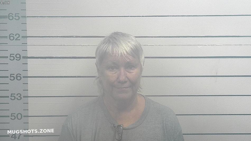 LOVELAND JANET LANELL 06/03/2024 - Desoto County Mugshots Zone