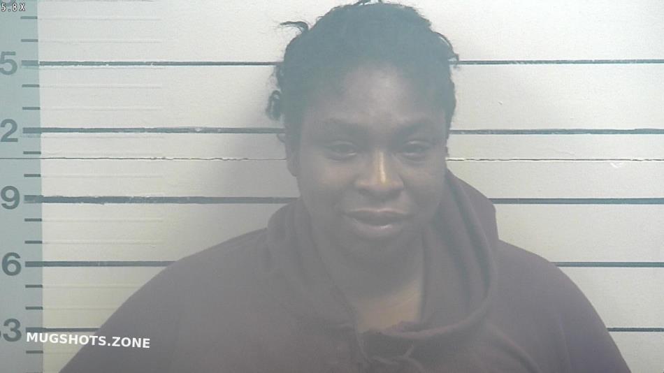 HOLLOWAY SHANIEKA ANN RUTH 10/13/2024 - Desoto County Mugshots Zone