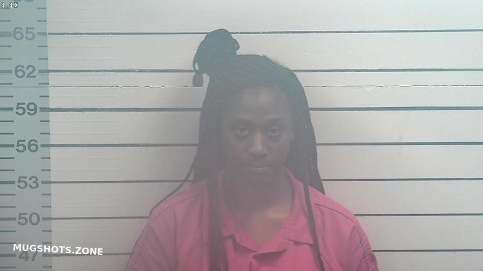 CLARK TAMERIA SHERELLE 01/30/2025 - Desoto County Mugshots Zone