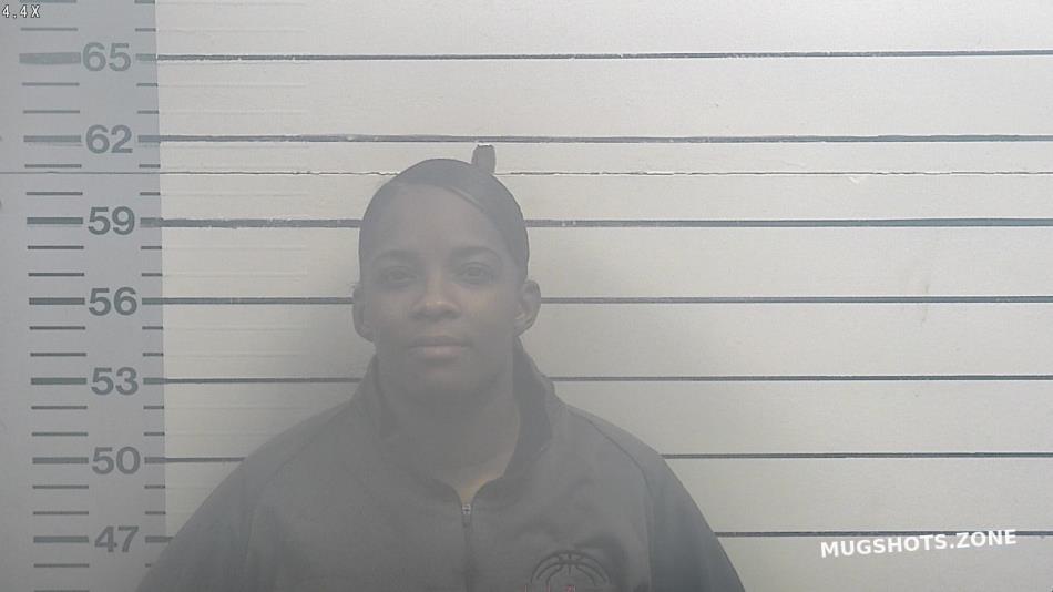 SIPP IESHA NICOLE 02/10/2025 - Desoto County Mugshots Zone