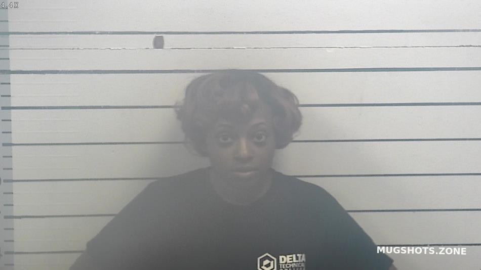 DAVIS RAVIN SHARNAE 03/08/2025 - Desoto County Mugshots Zone