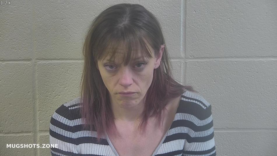 KEMPER DEZZA RENEE 05/01/2021 - Dubois County Mugshots Zone