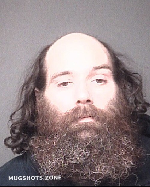 LEIK CODY JAMES 01/01/2021 - Dubuque County Mugshots Zone