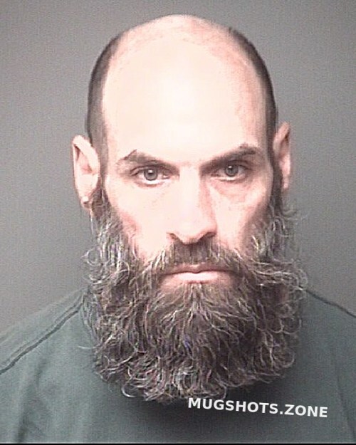 IRELAND TRAVIS LEE 04/14/2021 - Dubuque County Mugshots Zone