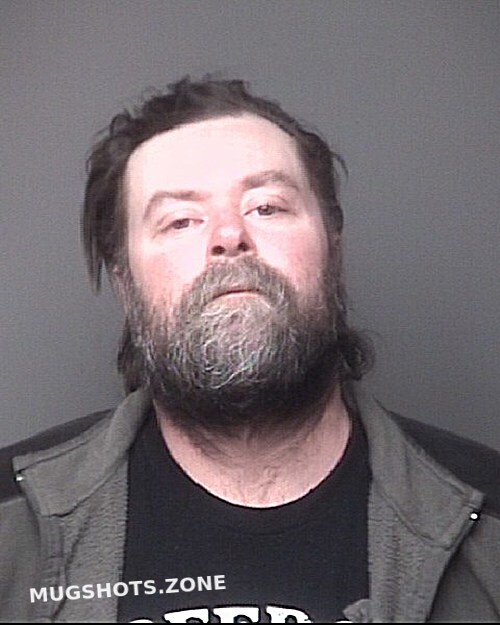HUSEMAN DANIEL WILLIS 05/09/2021 - Dubuque County Mugshots Zone
