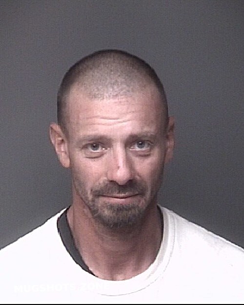 KISTING WARREN PAUL 11/12/2021 - Dubuque County Mugshots Zone