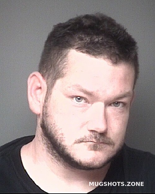 TUTHILL TIMOTHY JOHN 11/18/2021 - Dubuque County Mugshots Zone