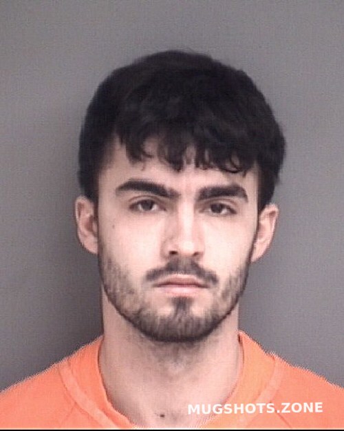 CONNOLLY RILEY WILLIAM 01/03/2022 - Dubuque County Mugshots Zone