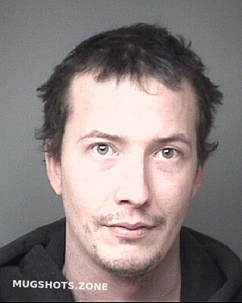 MOSER DAMIAN DEAN 01/08/2022 - Dubuque County Mugshots Zone