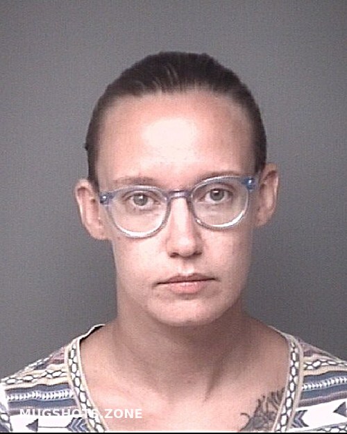 GOIN MEGAN MICHAELA 06/29/2022 - Dubuque County Mugshots Zone