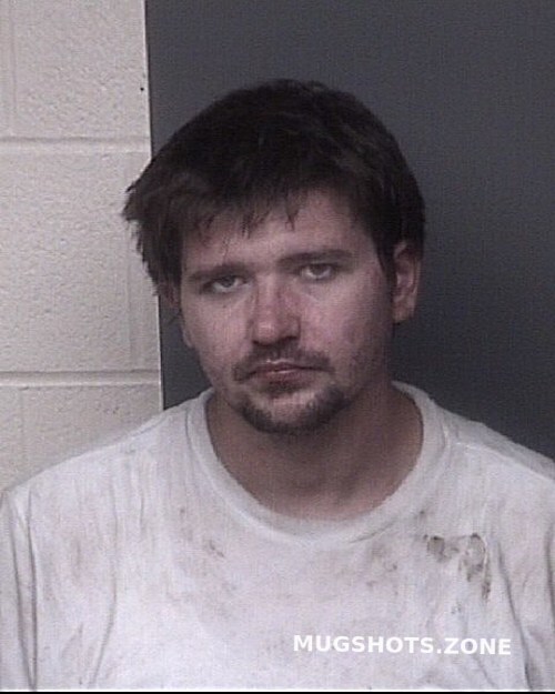 JONES AUSTIN LEE 07/15/2022 - Dubuque County Mugshots Zone