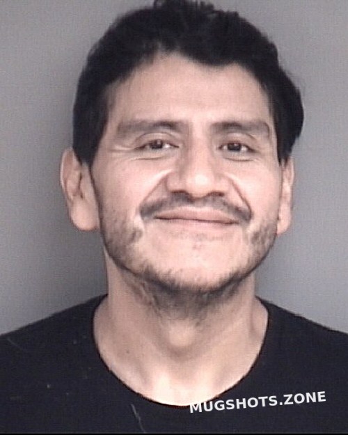 BACKUS RIGOBERTO JASON 08/16/2022 - Dubuque County Mugshots Zone