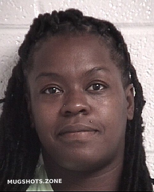 TIMMONS RHONDA DENISE 08/26/2022 - Dubuque County Mugshots Zone