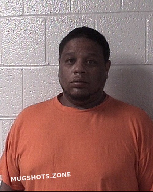 DUNBAR KENNETH JAMAR 08/29/2022 - Dubuque County Mugshots Zone