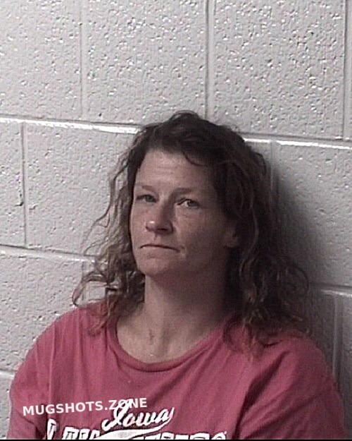 WALKER RENEE LEANN 09/06/2022 - Dubuque County Mugshots Zone