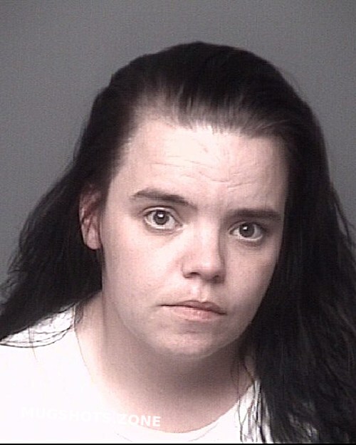 CLARK LISA MARIE 09/16/2022 - Dubuque County Mugshots Zone