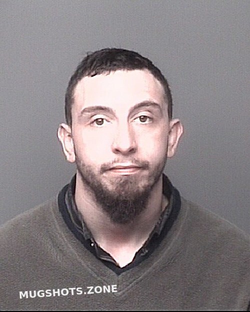 LENTNER BRANDON SCOTT 11/10/2022 - Dubuque County Mugshots Zone