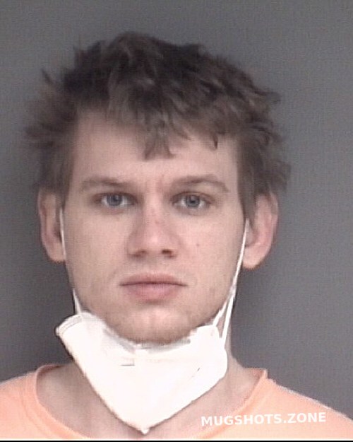 BULLOCK MACKENZIE DAVID 11/12/2022 - Dubuque County Mugshots Zone