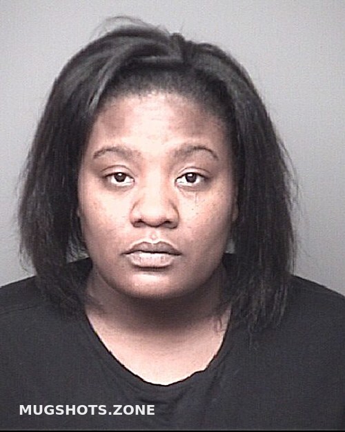 COLBERT KIERA SIMONE 05/04/2023 - Dubuque County Mugshots Zone