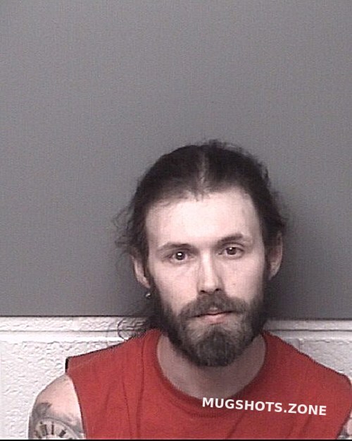 MANDERS BRANDON JAMES 05/28/2023 - Dubuque County Mugshots Zone