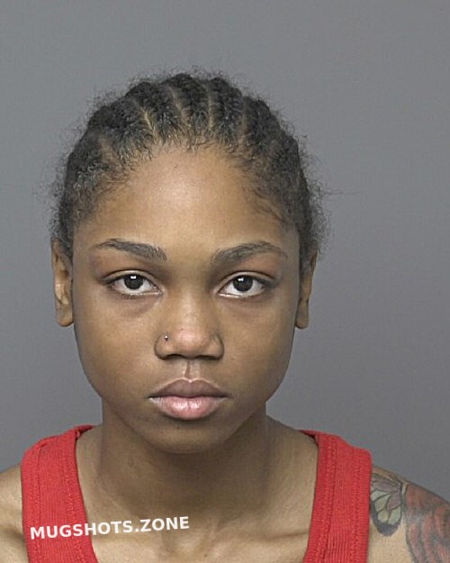 LOGAN JAMARIA DAMIELLE 07/15/2023 - Dubuque County Mugshots Zone