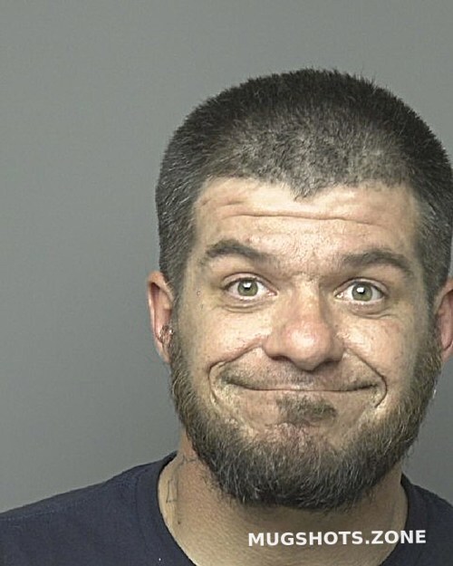 BOTTOMS TRAVIS ROBERT 09/23/2023 - Dubuque County Mugshots Zone